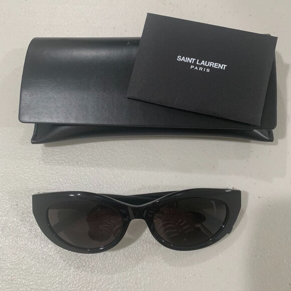 Yves Saint Laurent | Accessories | Ysl Black Ovalcat Eye Sunglasses 30 | Poshmark